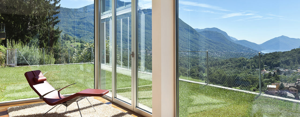 Ønsker du deg store vinduer fra gulv til tak? Dette bør du tenke på